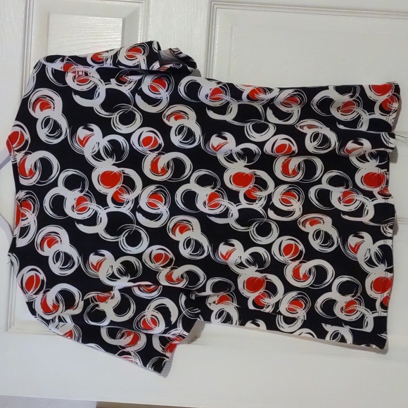 Periwinkle by Barlow | Tops | Womens Top Periwinkle Brand Black White ...